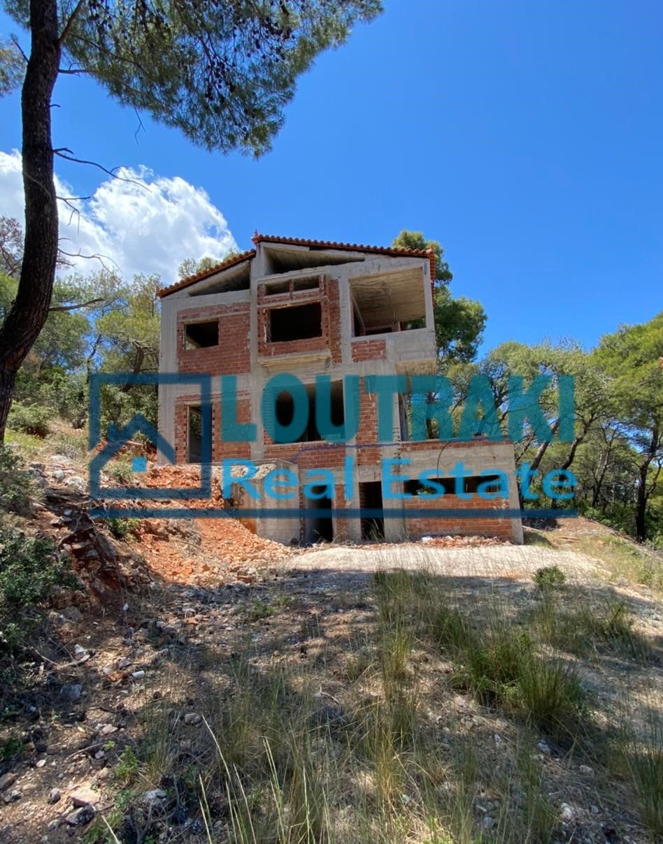 ΜΕΖΟΝΕΤΑ ΗΜΙΤΕΛΕΣ ΣΤΟ ΑΜΟΝΙ ΚΟΡΙΝΘΙΑΣ - Loutraki Real Estate