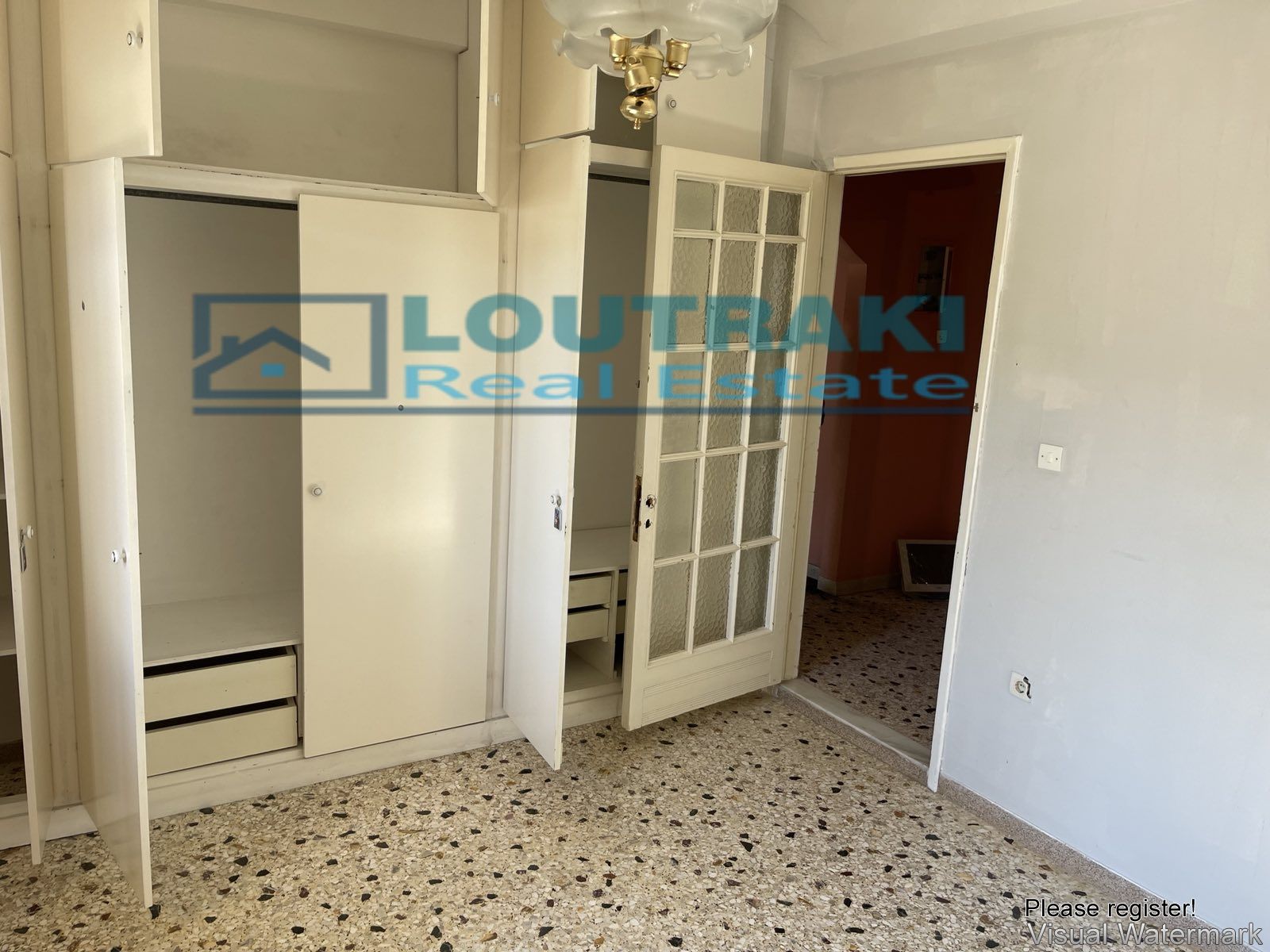 ΠΩΛΕΙΤΑΙ ΜΟΝΟΚΑΤΟΙΚΙΑ ΣΤΗΝ ΠΕΡΑΧΩΡΑ ΛΟΥΤΡΑΚΙΟΥ - Loutraki Real Estate